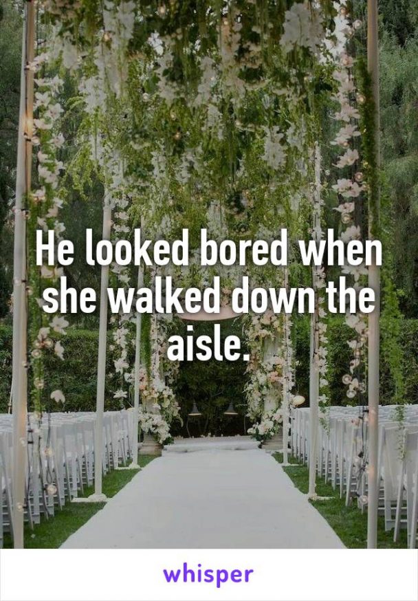 30 Wedding Guests Confess How They Knew The Marriage Would Never Last