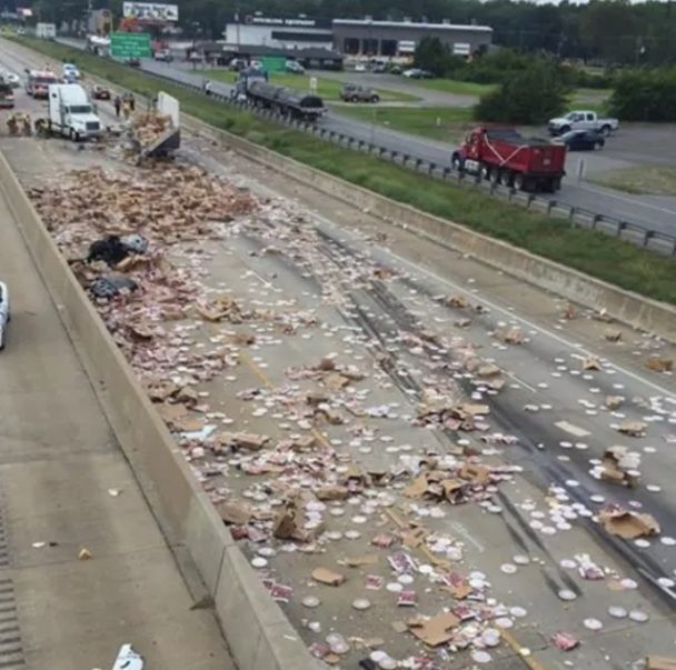A Pizza Truck Crashed And Spilled Hundreds Of Pizzas Onto The Highway